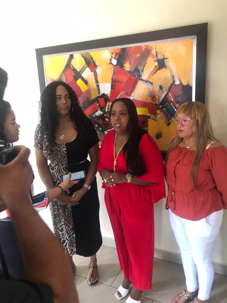 Trabajadoras sexuales, transexuales y domínico haitianos, exigen una ...