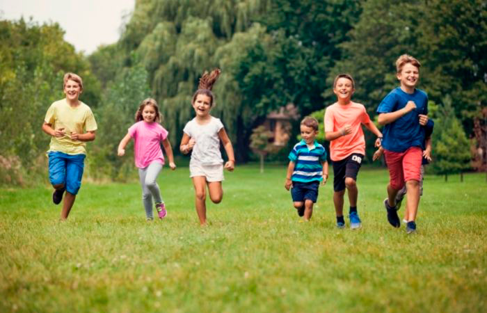 Salir al aire libre con niños y adolescentes: por qué es importante ...