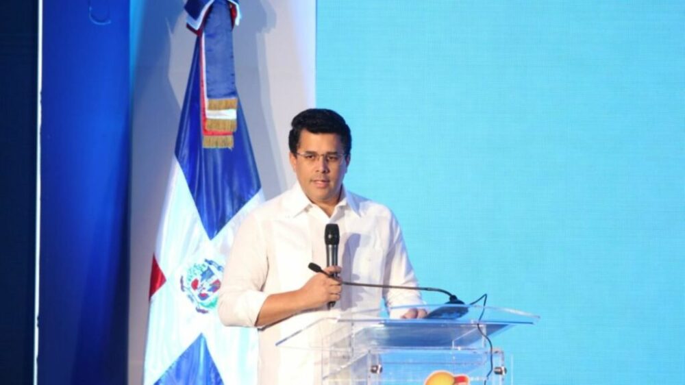 David Collado busca que el turismo sea competitivo en RD - Periódico ...