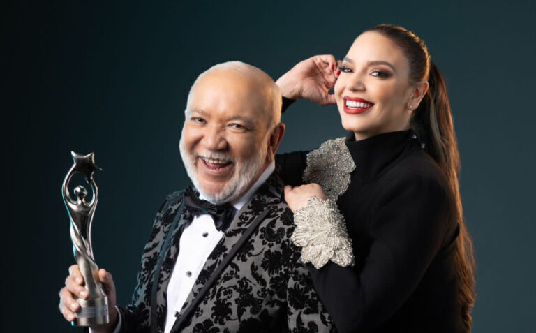 Jochy Santos y Hony Estrella presentarán los Premios Soberano 2024 ...