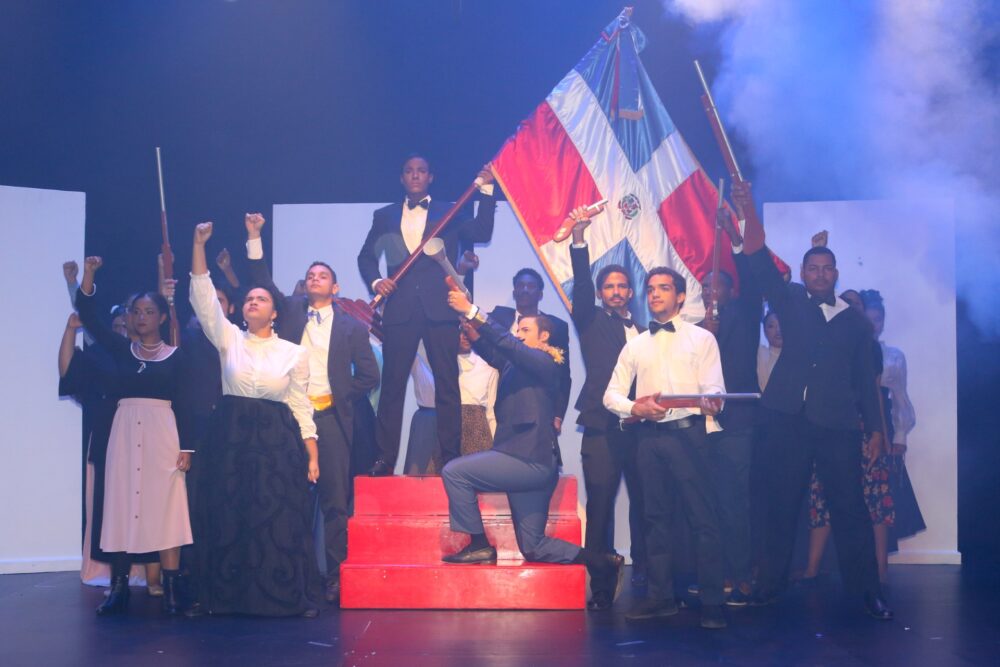 Universidad Domínico Americano conmemora Independencia Nacional ...