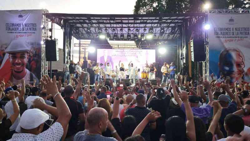 Santiago recibe su teleférico en medio de una fiesta popular ...