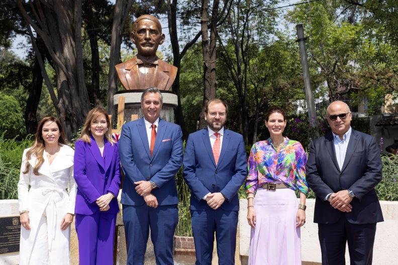 MEXICO: Inauguran monumento al patriarca Juan Pablo Duarte - Periódico ...