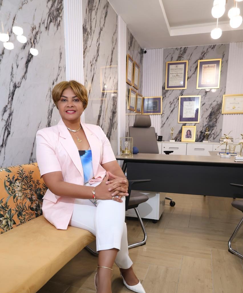 La doctora Yvelise Bello comparte últimas Innovaciones en ...